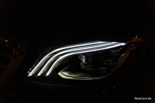 Mercedes-Benz - Die Multibeam LED-Scheinwerfer - NewCarz.de