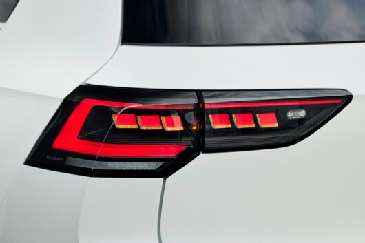 VW Golf 8 Facelift - Weltpremiere zum 50. Geburtstag - NewCarz.de