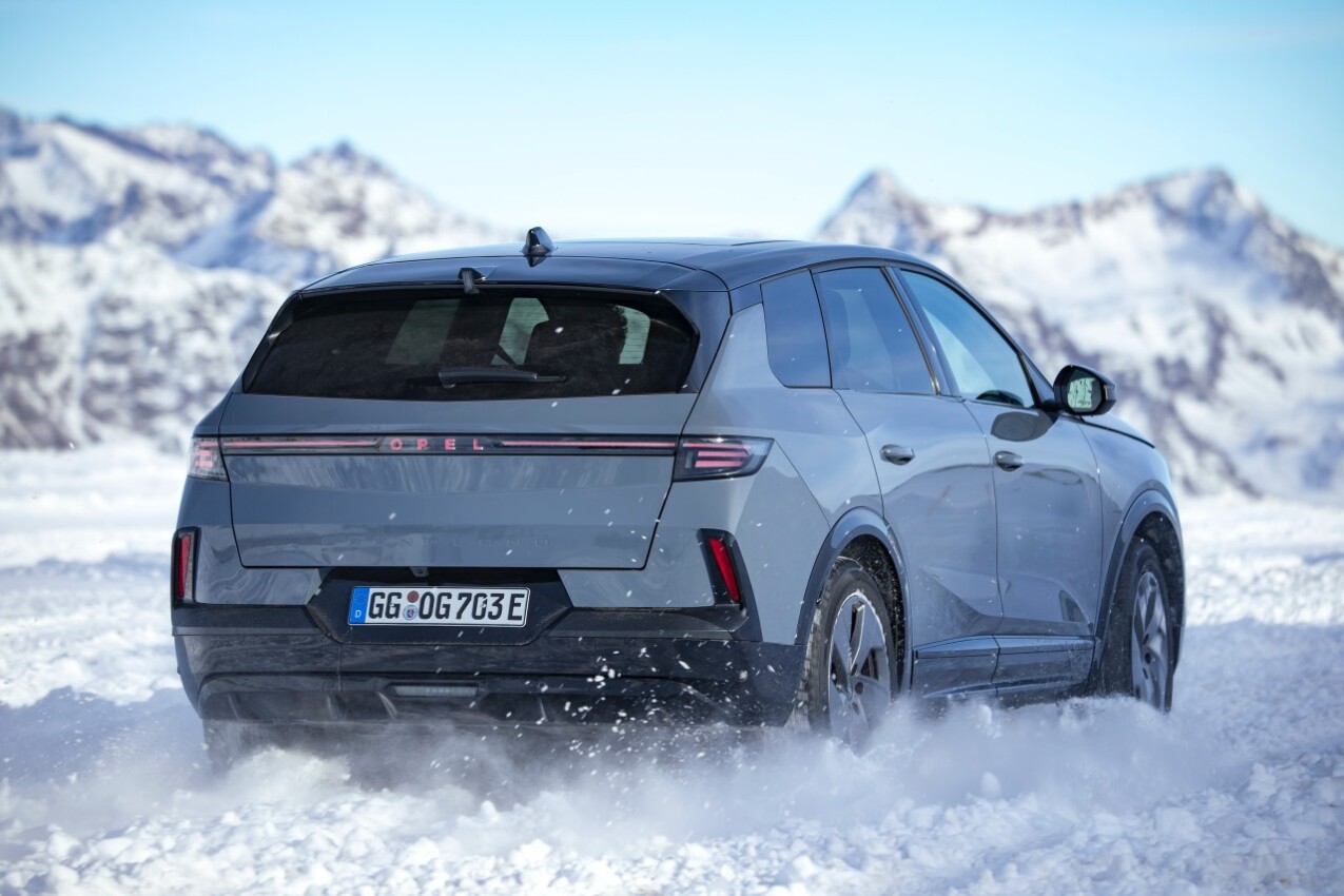Opel Grandland Electric AWD - Mit Freude im Winterdienst